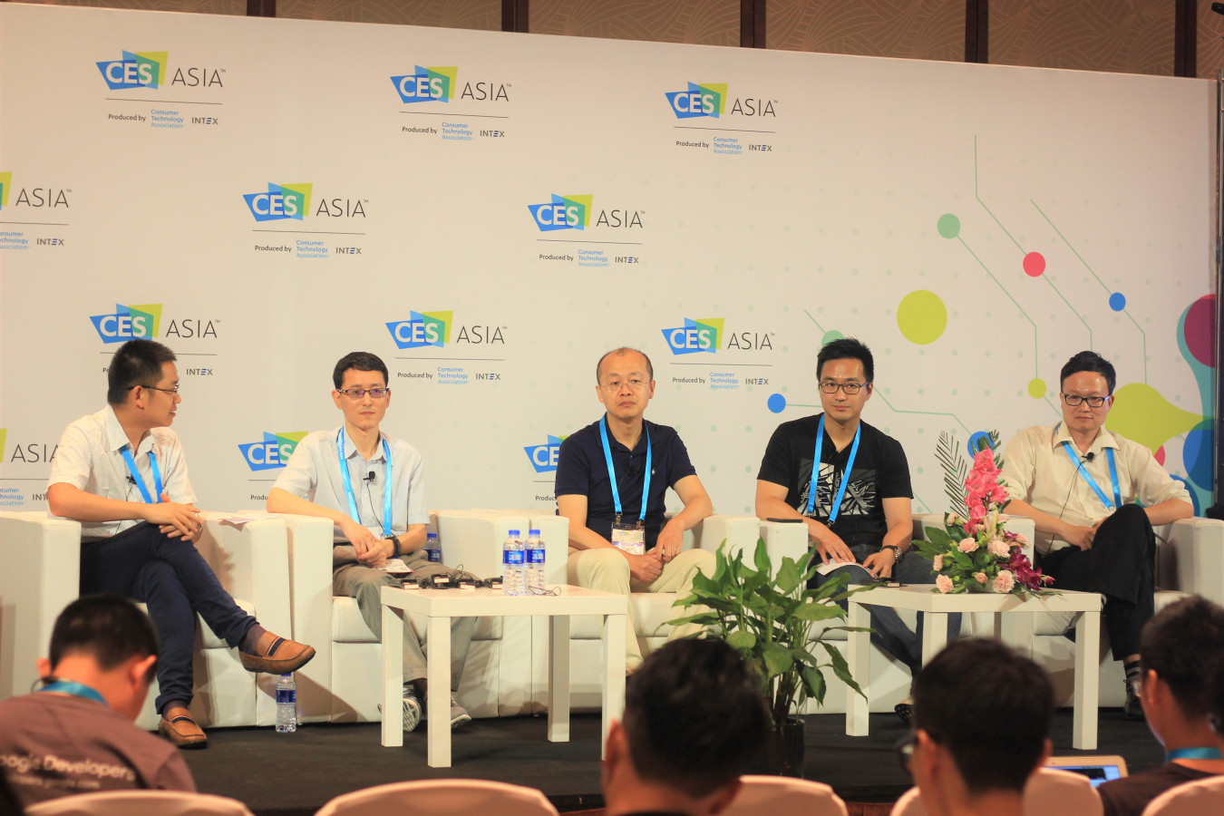 【CES Asia 2017】苹果入局AR和VR领域，是行业的一针强心剂 - 动点科技